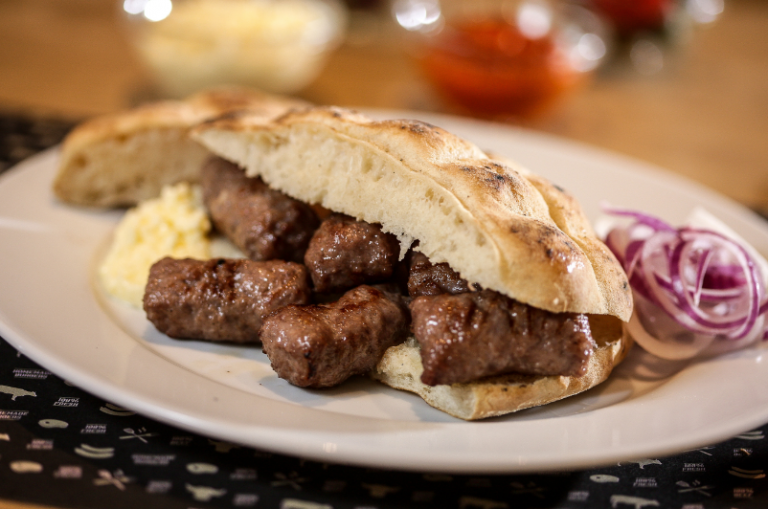 [PHOTOS] Recipe: Ćevapi | Croatia WeekCroatia Week