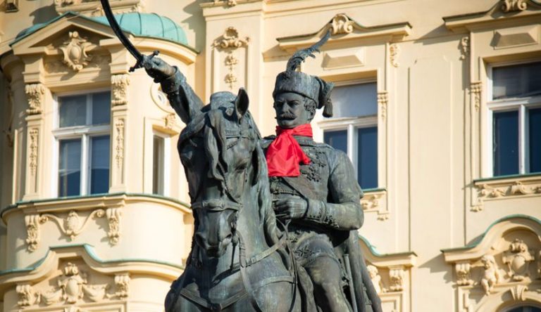 Croatian invention celebrated as World Cravat Day is marked today ...