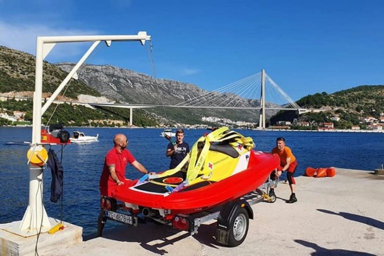 Croatian Red Cross receive Swedish Rescue Runner vessel | Croatia Week