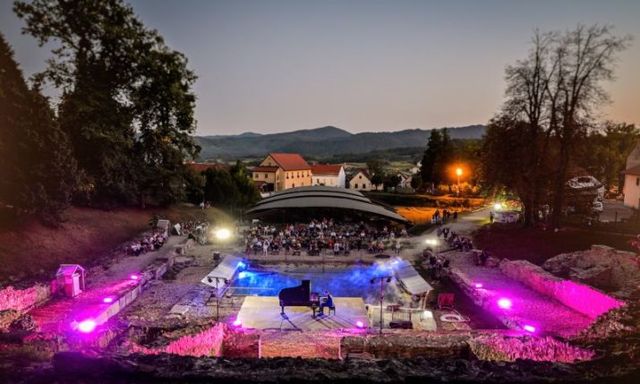 The 4th Noctes Aquae Iasae classical music festival in Varaždinske ...
