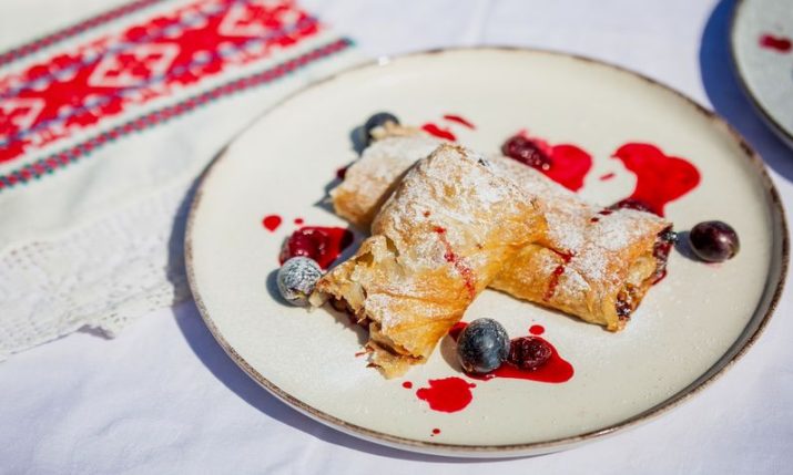Croatian Recipes: Cherry strudel | Croatia Week
