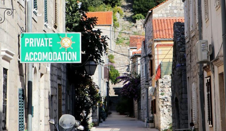 Ministry clarifies new registration number rules for Croatian holiday ...
