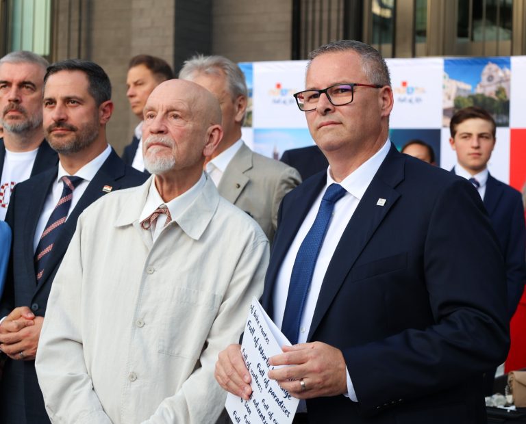 VIDEO: John Malkovich visits Croatian World Cup camp in USA as his new ...